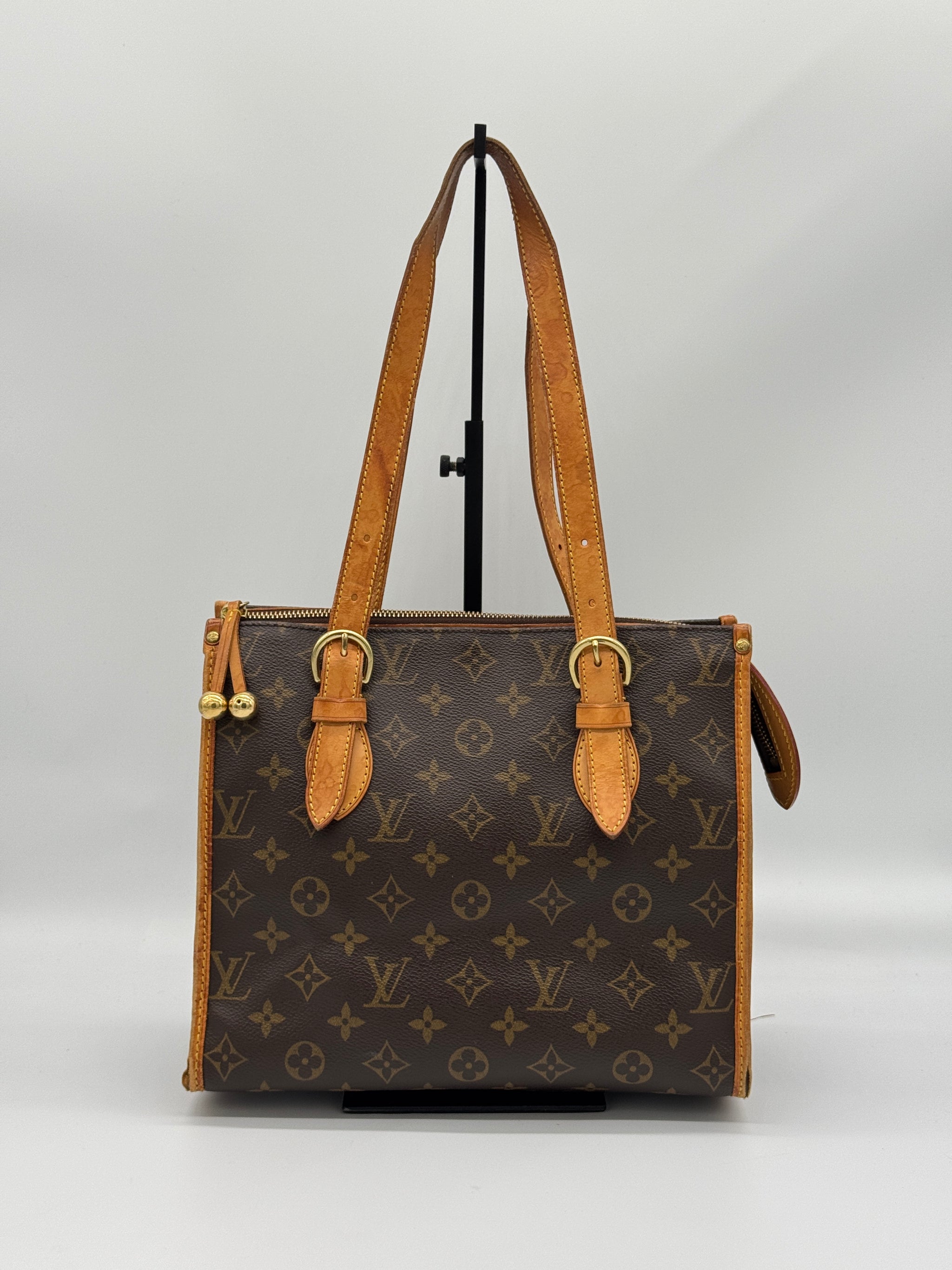 Pre-loved Louis Vuitton Popincourt Haut | Pepper Luxury Vintage
